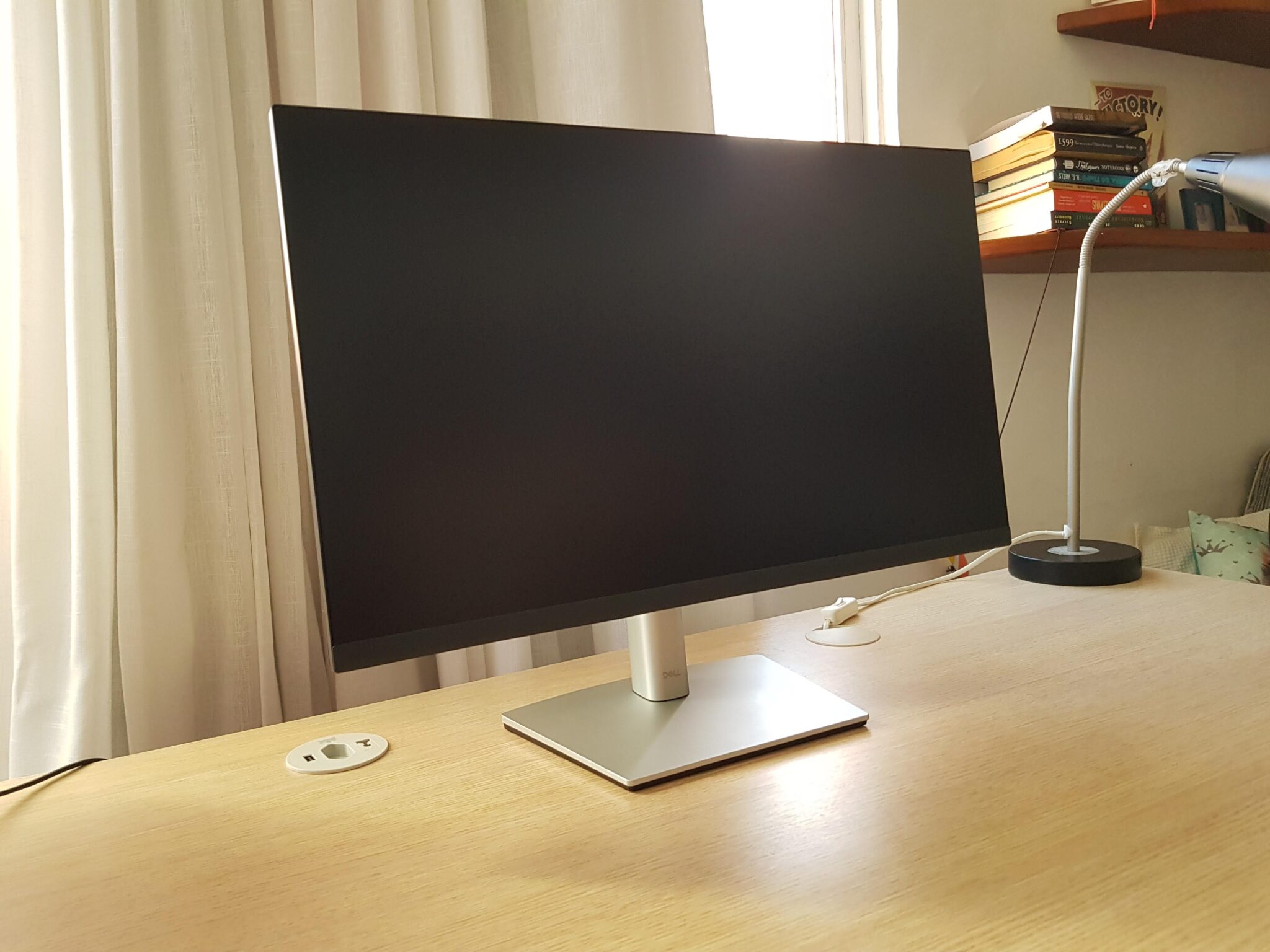 Review: Dell P2422HE, monitor USB-C (relativamente) acessível - MacMagazine