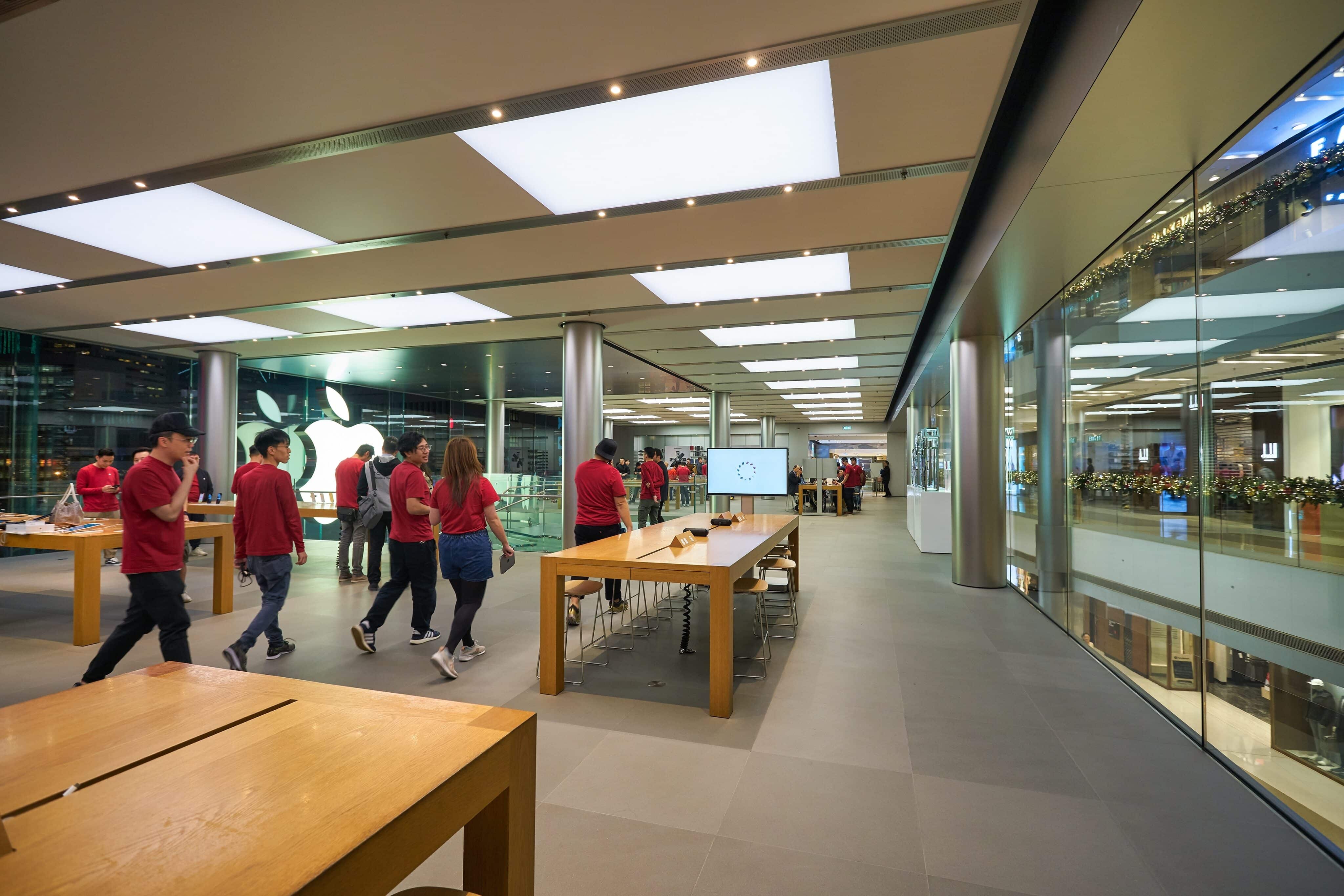 Apple estaria controlando contato interno entre funcionários de lojas ...