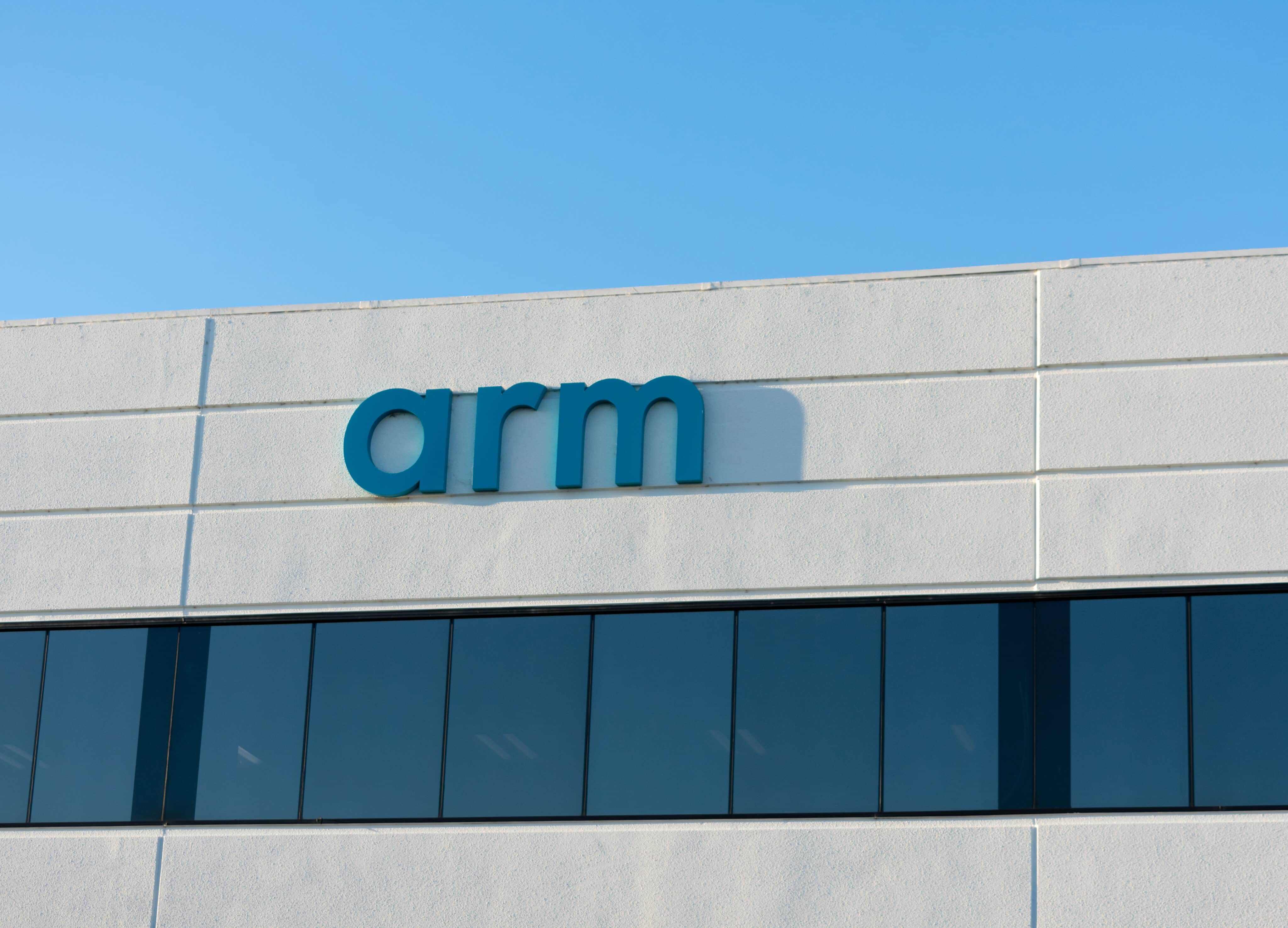 SoftBank fará IPO da Arm em setembro; Apple será uma das investidoras ...