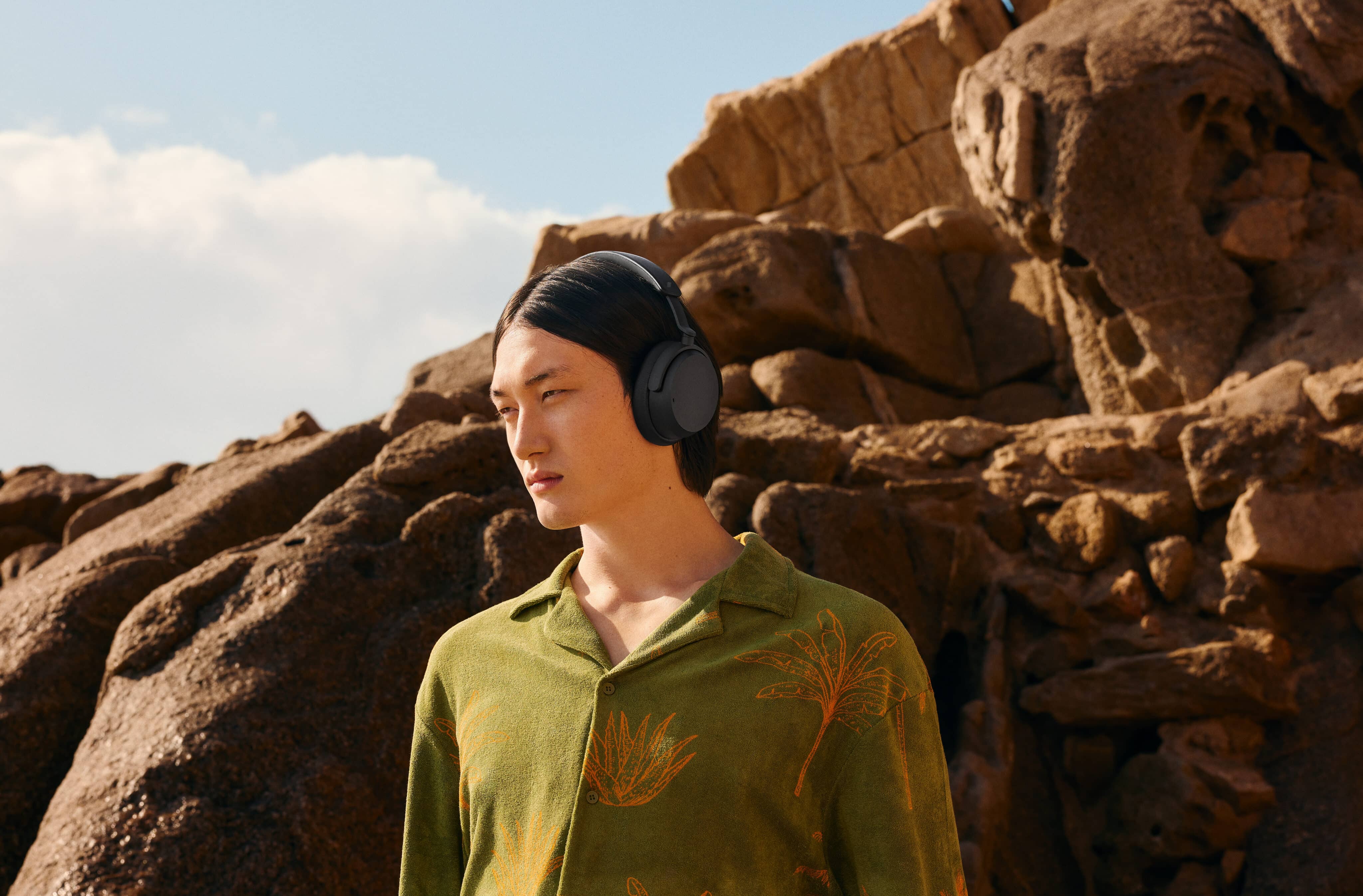 Fones Sennheiser ACCENTUM Wireless têm ANC e até 50 horas de bateria ...