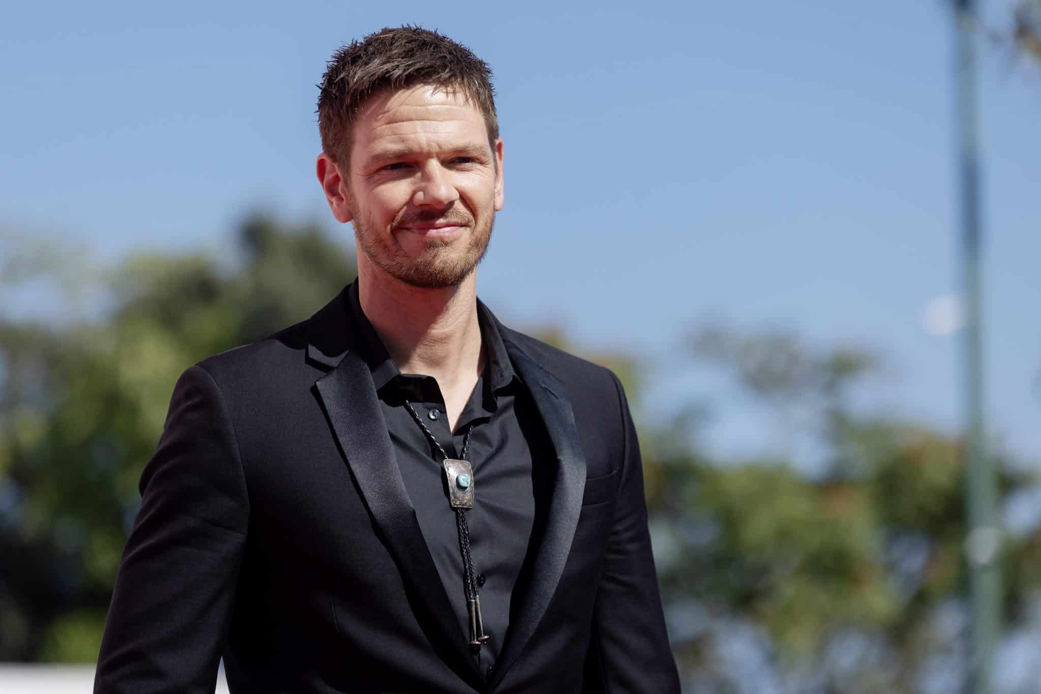 "Being Heumann", filme do Apple TV+, adiciona Jon Beavers, Daniel ...