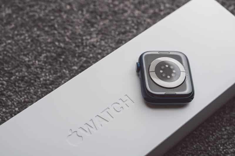 Apple Watch poderá ser redesenhado e ganhar novos sensores em 2026 ...