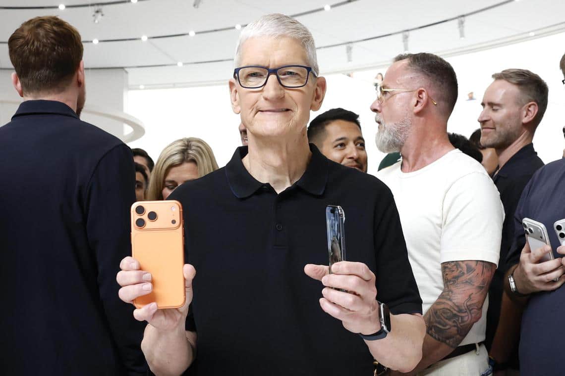 Tim Cook exalta nova cor do iPhone 17 Pro e bateria do iPhone Air ...